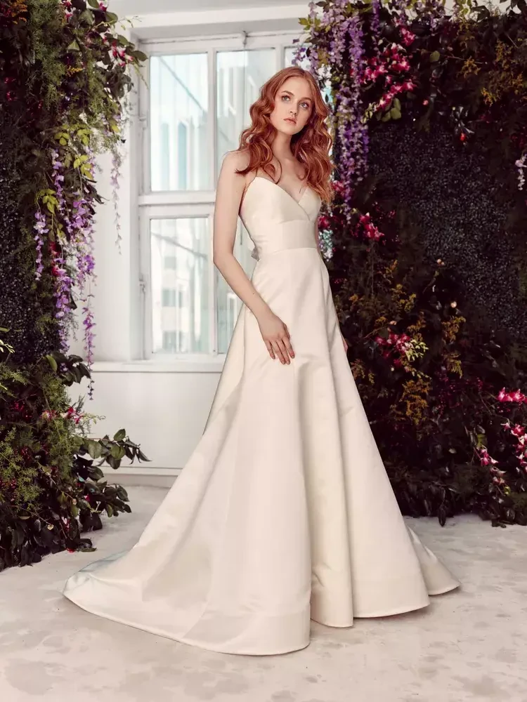 Sample Sale | The White Gown